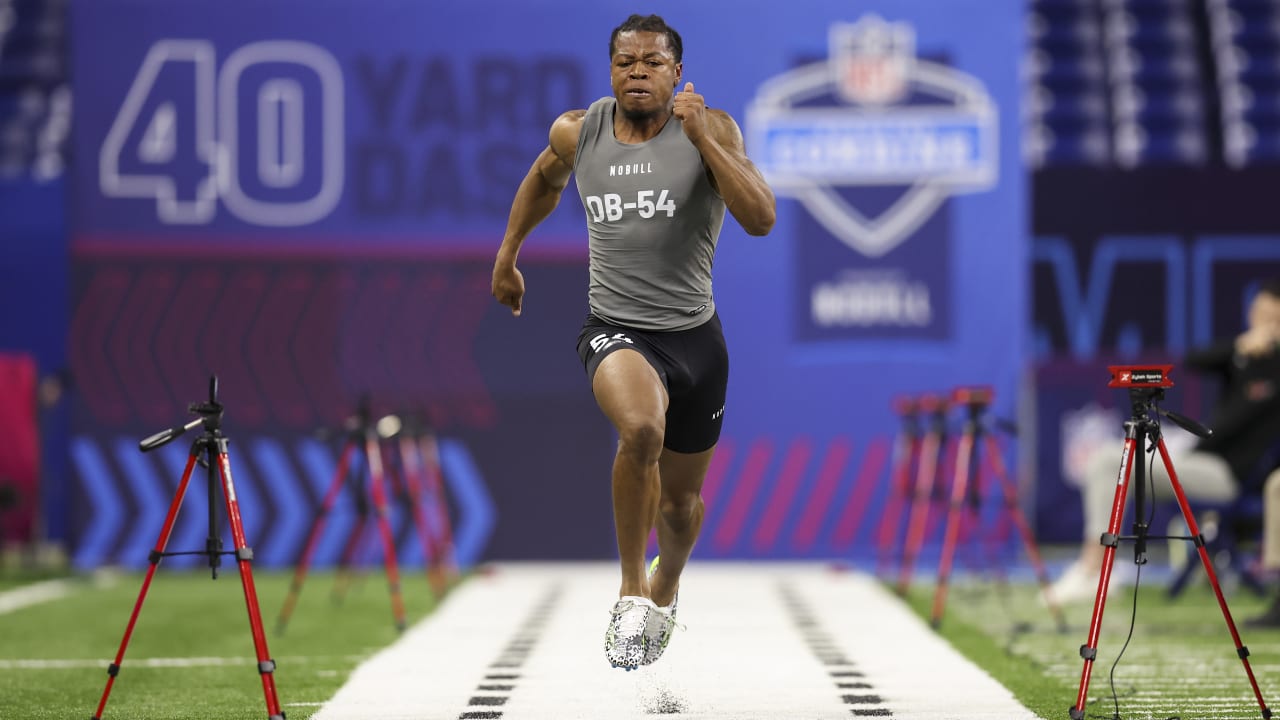 Safety Kaevon Merriweather runs official 4.62-second 40-yard dash at ...