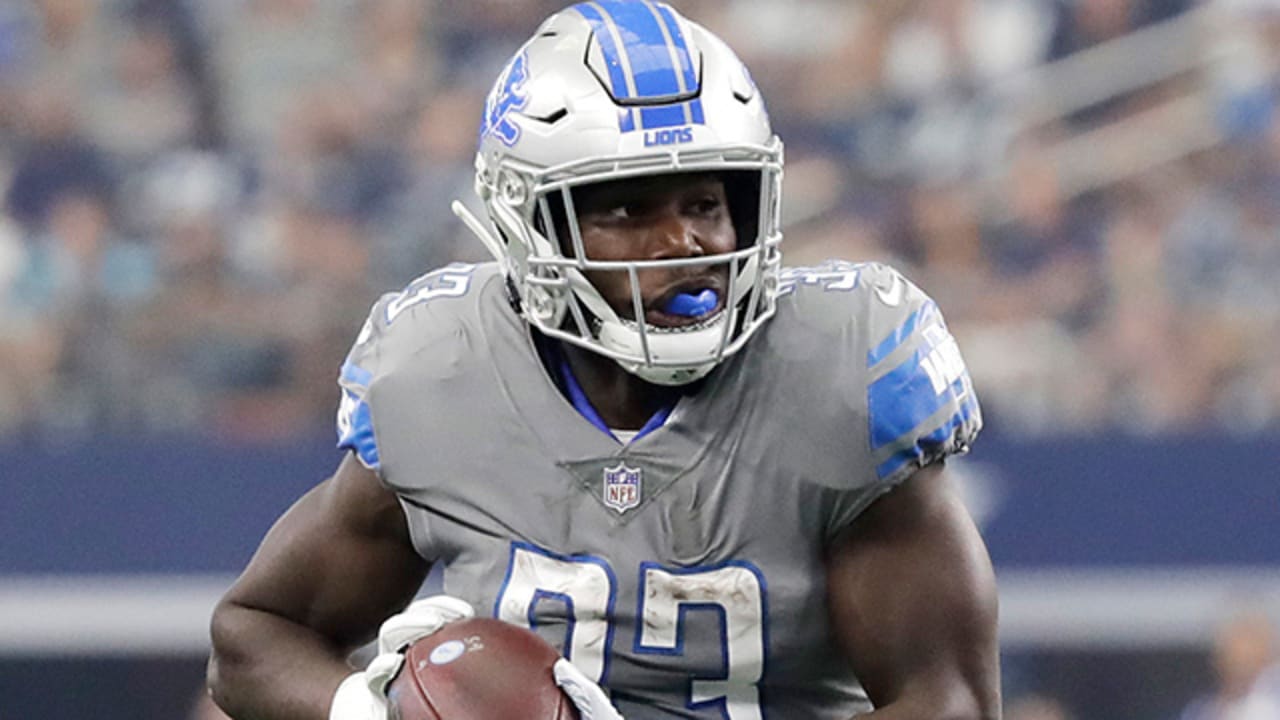 Kerryon Johnson runs over defenders for first career touchdown
