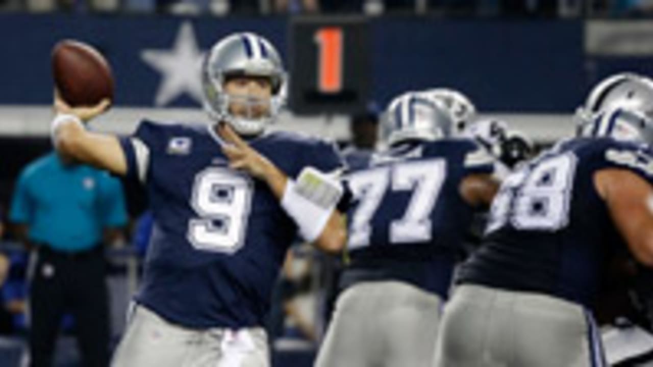 Dallas Cowboys recover from opening fumble return to defeat Oakland Raiders
