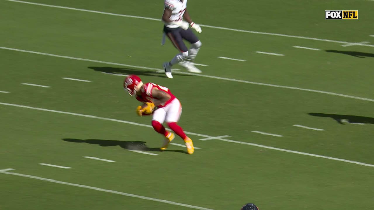 Kansas City Chiefs quarterback Patrick Mahomes' 21-yard laser to Skyy Moore gets Chiefs in red ...