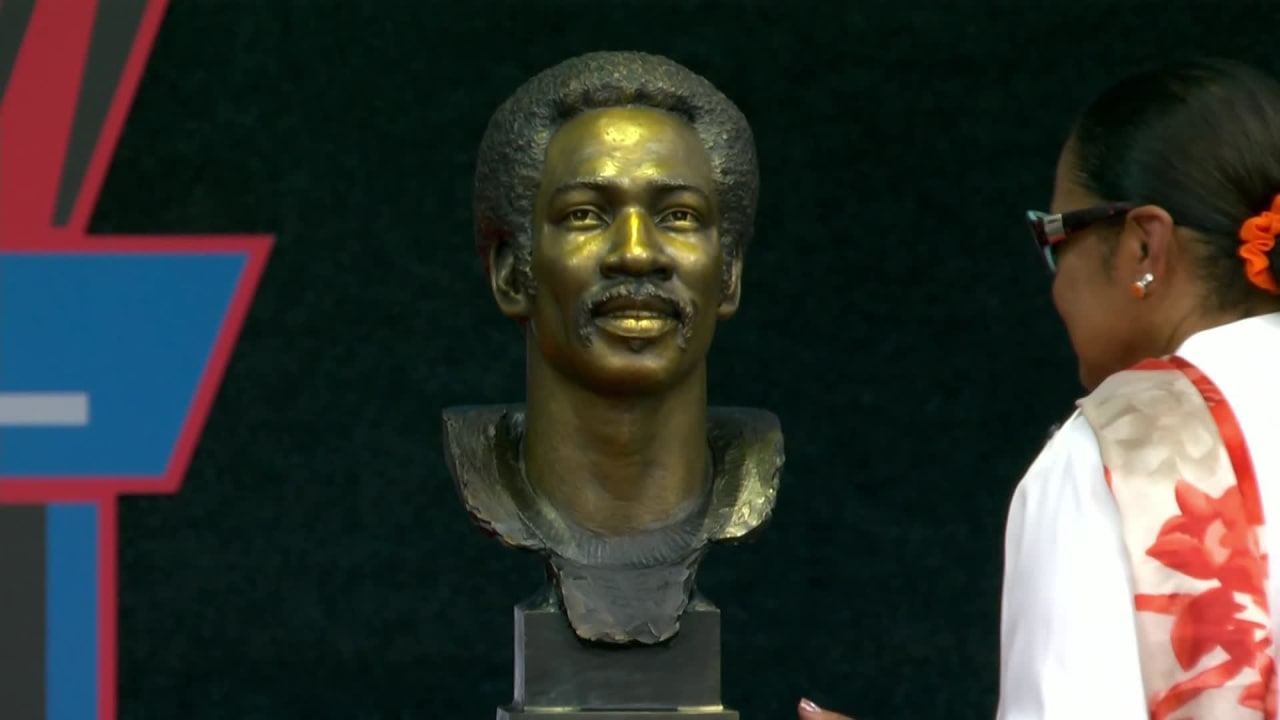 Former Cincinnati Bengals cornerback Ken Riley enshrined as member of ...