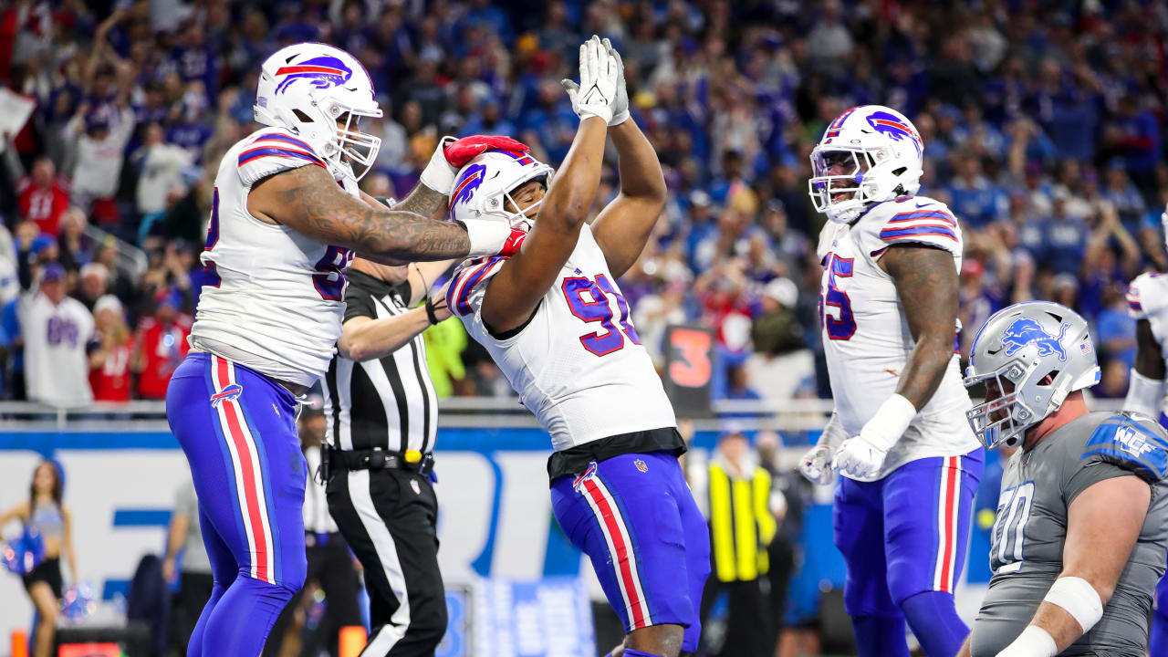 Buffalo Bills defensive end Ed Oliver takes down quarterback Jared Goff ...