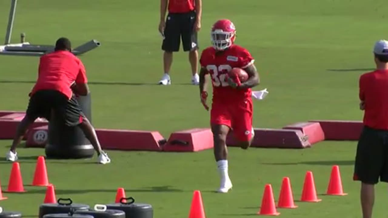 Spencer Ware practices for first time since August 2017