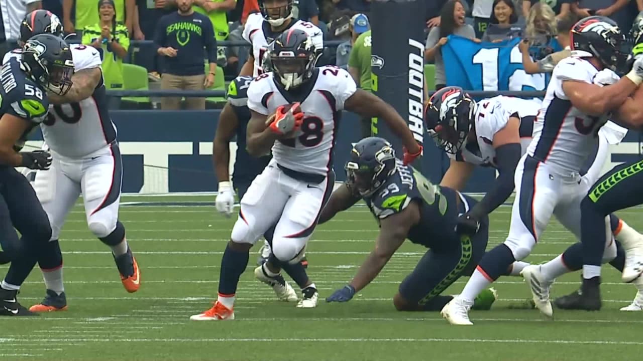 Royce Freeman tears up the field with huge 50-yard gain