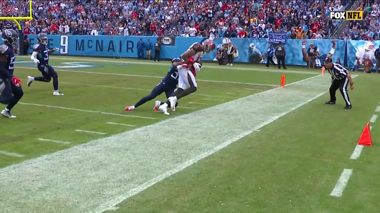 Mike Evans toe-taps on sideline for massive 46-yard catch