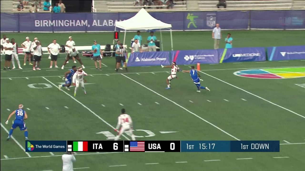 Team USA flag football player Desmond Lewis completes trick play with ...
