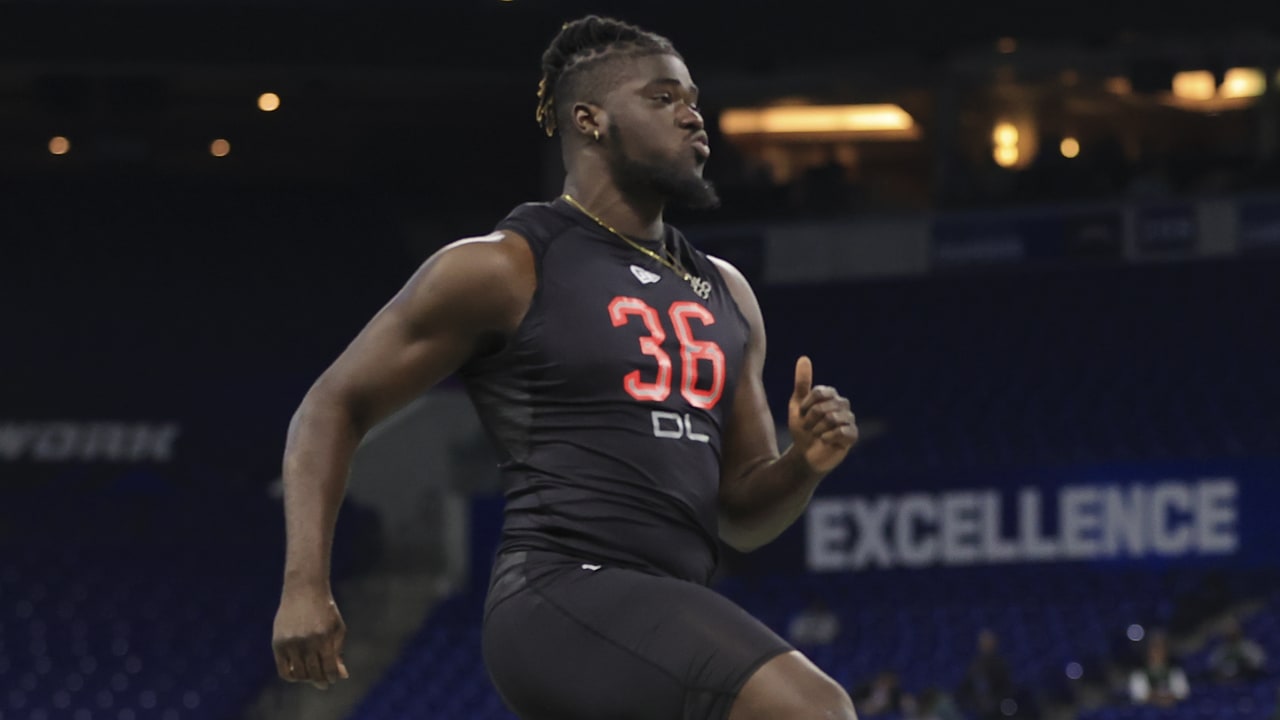Edge rusher David Ojabo runs official 4.55-second 40-yard dash at 2022 ...