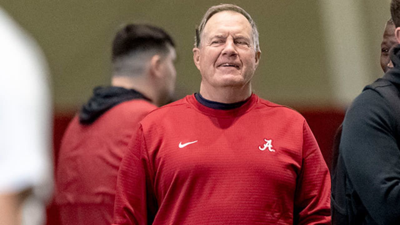 Bama Belichick? New England Patriots head coach Bill Belichick rocks ...