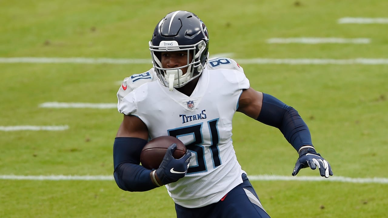 Jonnu Smith agrees to four-year, $50M contract with New England Patriots