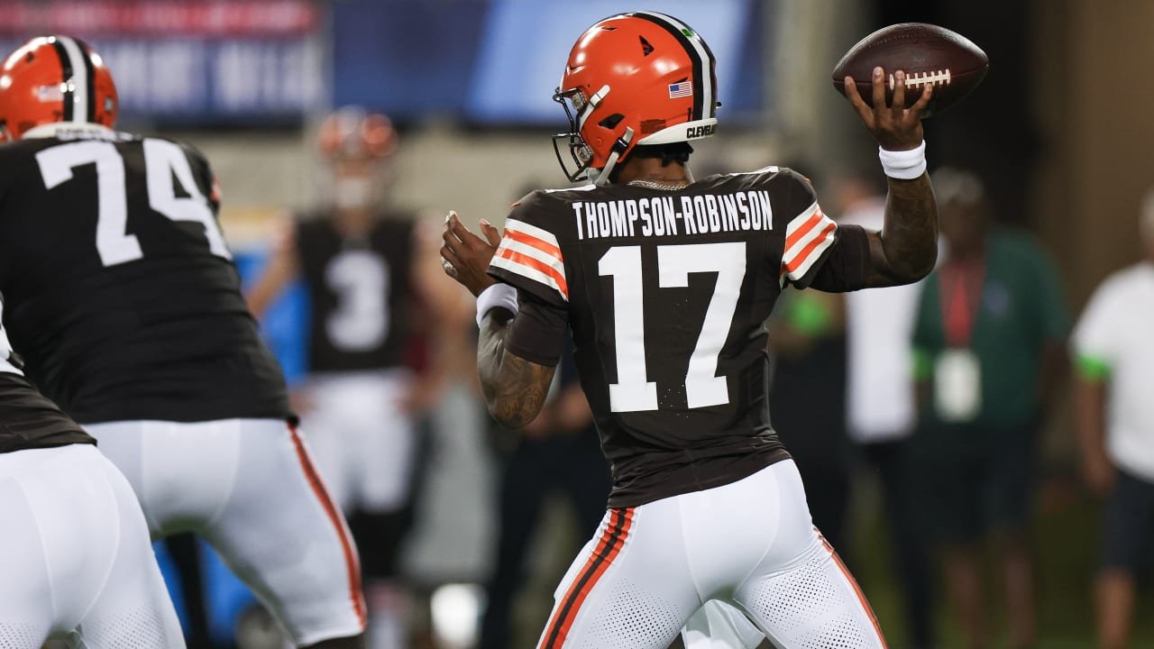 Cleveland Browns rookie quarterback Dorian Thompson-Robinson dots ...