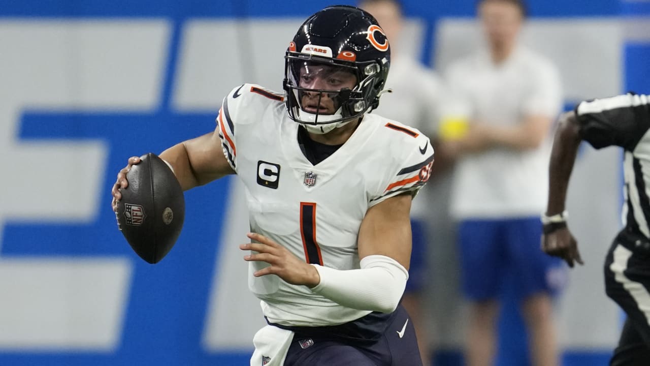 Can't-Miss Play: Chicago Bears quarterback Justin Fields mashes the ...