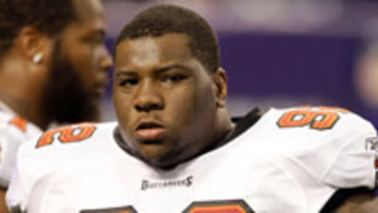 Chicago Bears release Brian Price, sign Amobi Okoye