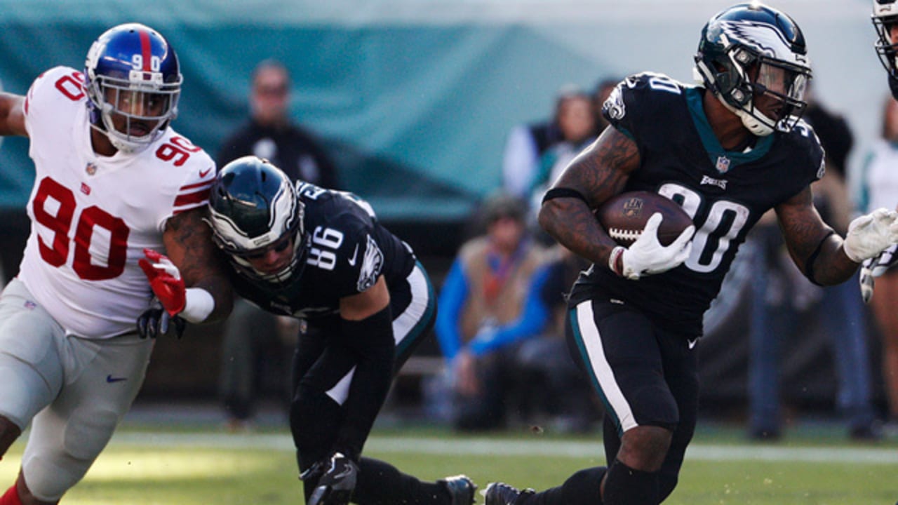 Ertz leads the way on Eagles' two-point conversion