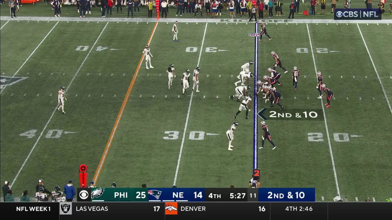 New England Patriots running back Rhamondre Stevenson sprints 32 yards ...