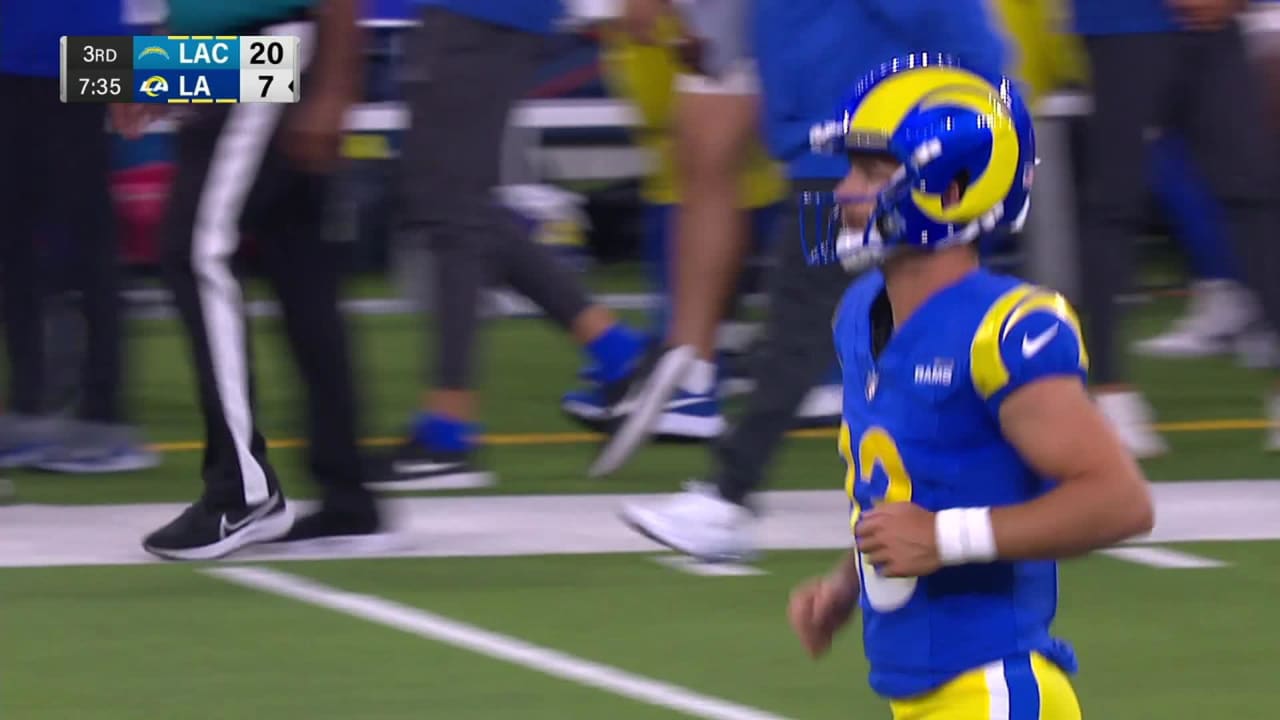 Los Angeles Rams quarterback Stetson Bennett hits wide receiver Tyler ...