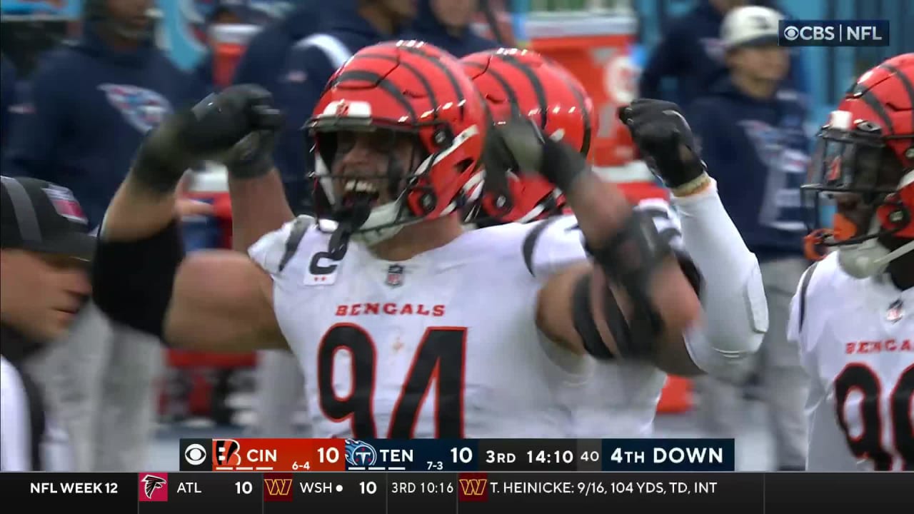 Cincinnati Bengals defensive end Sam Hubbard engulfs Tennessee Titans ...