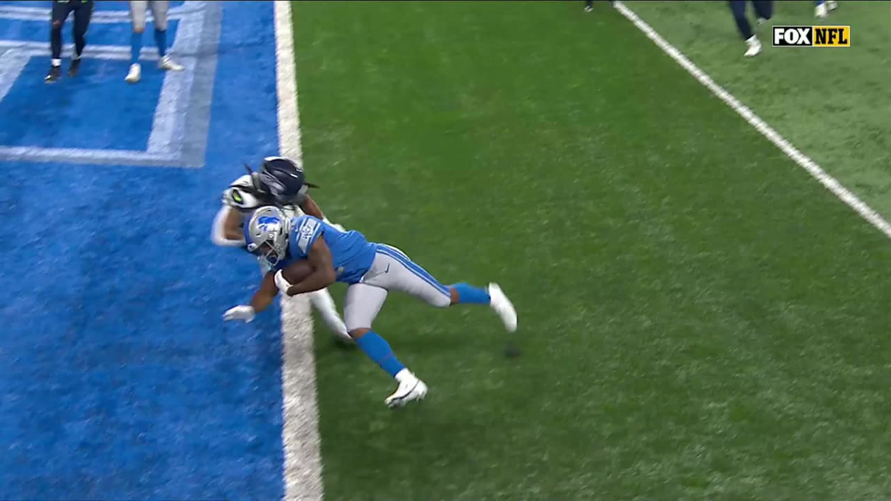 Detroit Lions quarterback Jared Goff finds running back Justin Jackson ...