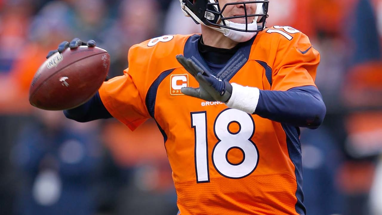 Manning: Broncos offense must 'carry our weight'