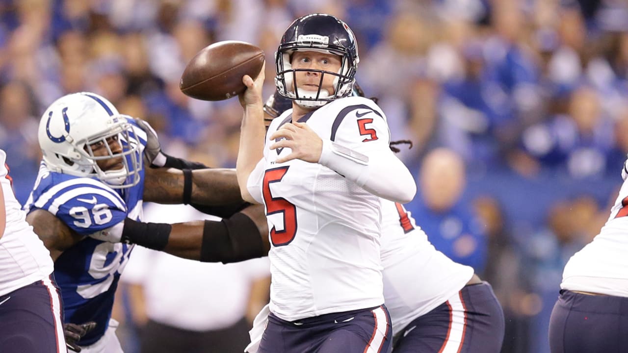 Brandon Weeden signs two-year, $4M deal with Texans