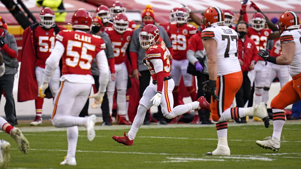 Kansas City Chiefs safety Tyrann Mathieu reads Cleveland Browns ...