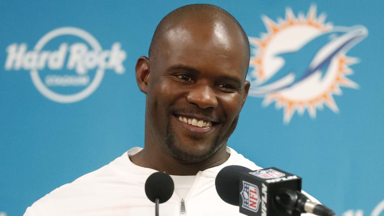 Brian Flores on first win: 'Something I'll never forget'