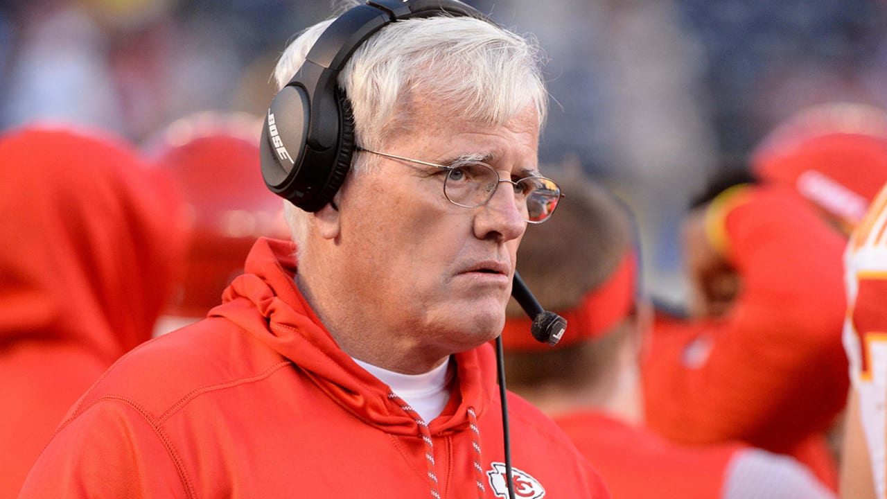 Chiefs fire DC Bob Sutton after OT loss to Patriots