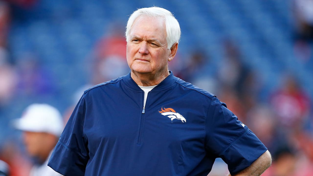 Broncos DC Wade Phillips returns to practice