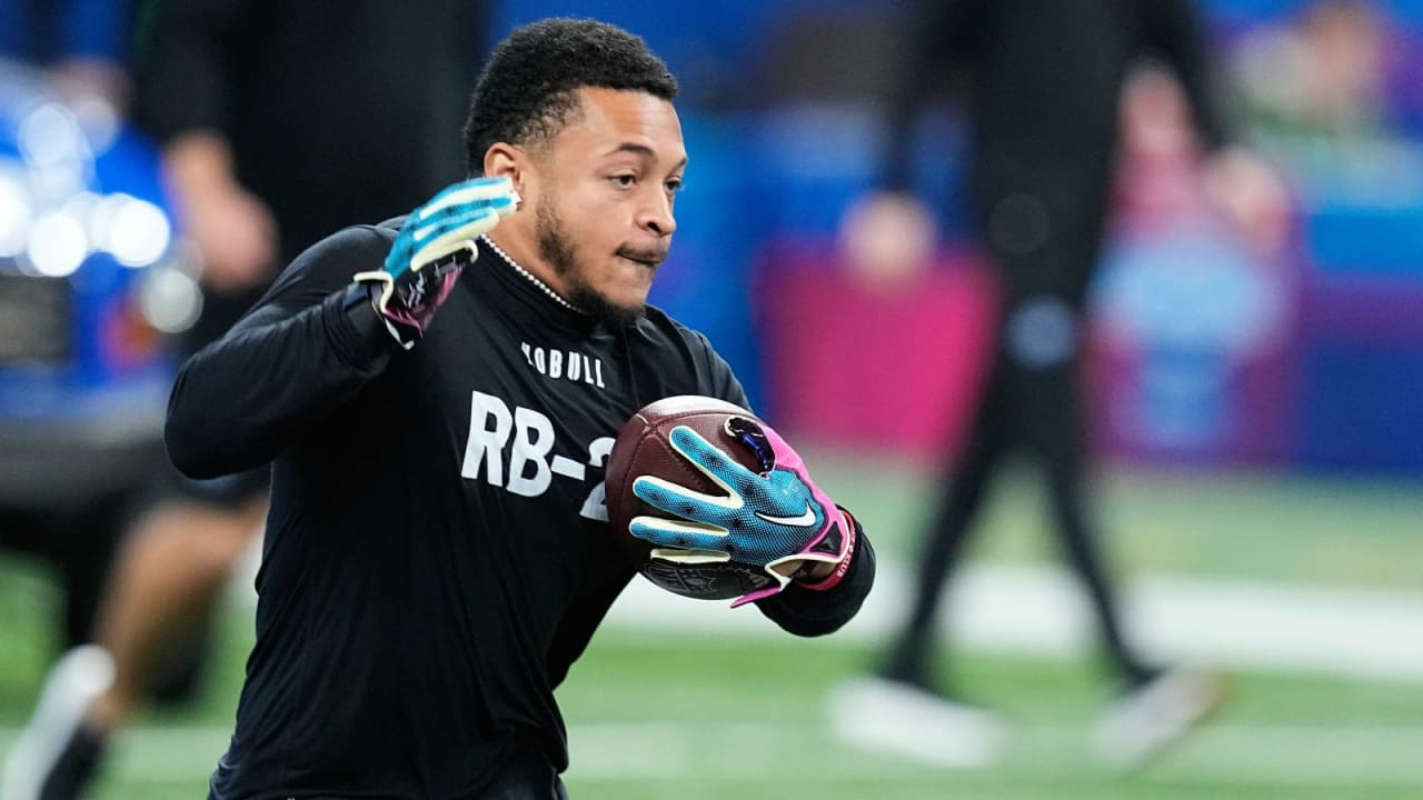 Cowboys RB Deuce Vaughn says it was 'a tearjerker' being drafted by his ...