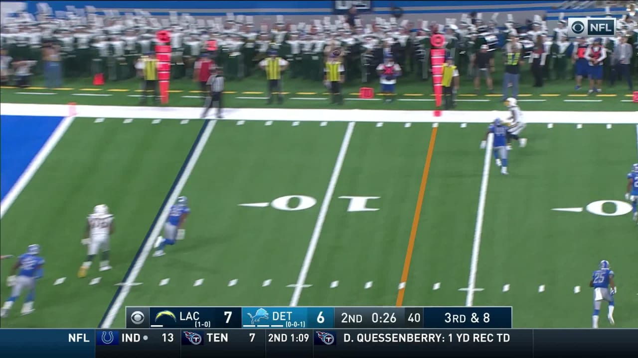 Keenan Allen shows toe-drag swag on first-down catch
