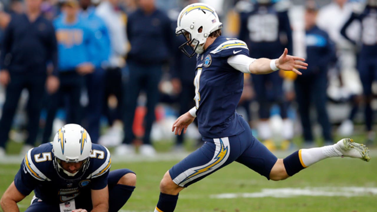 Michael Badgley drills 59-yard FG