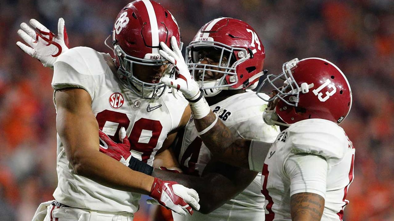 O.J. Howard keys Alabama's fourth title under Nick Saban