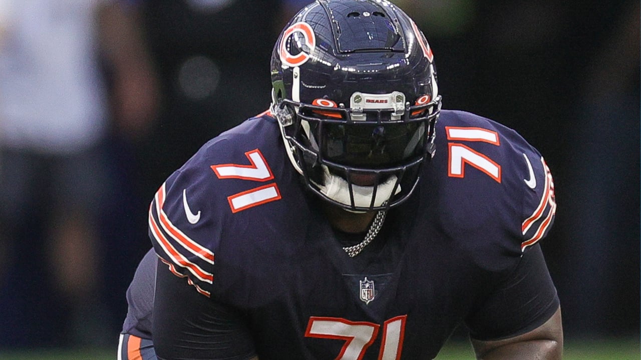 NFL Way To Play Week 2: Chicago Bears OT Jason Peters protecting his QB