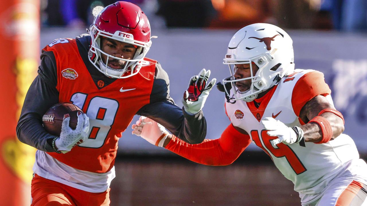 Rutgers Scarlet Knights wide receiver Bo Melton hits the corner for ...