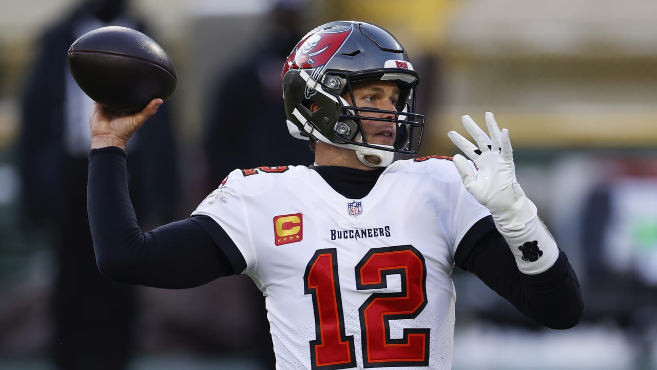 Kyle Brandt: Tampa Bay Buccaneers QB Tom Brady is a 'walking miracle'