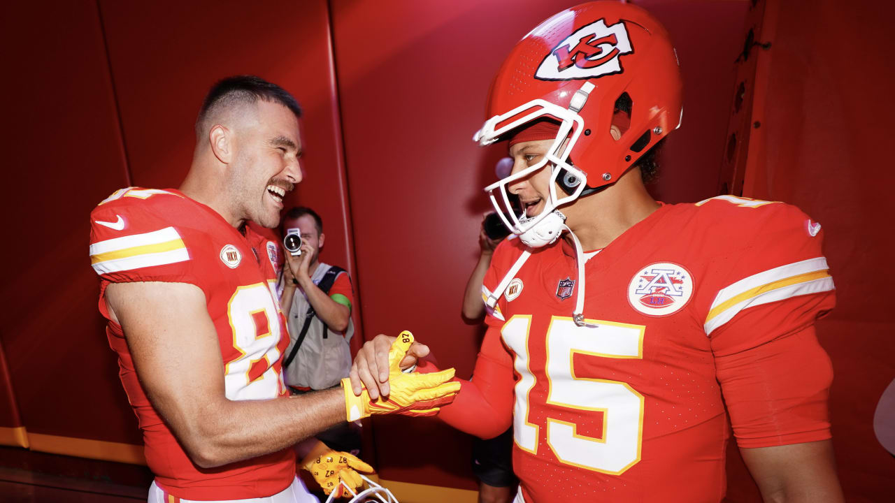 Patrick Mahomes' 'unique chemistry' with Travis Kelce on full display ...