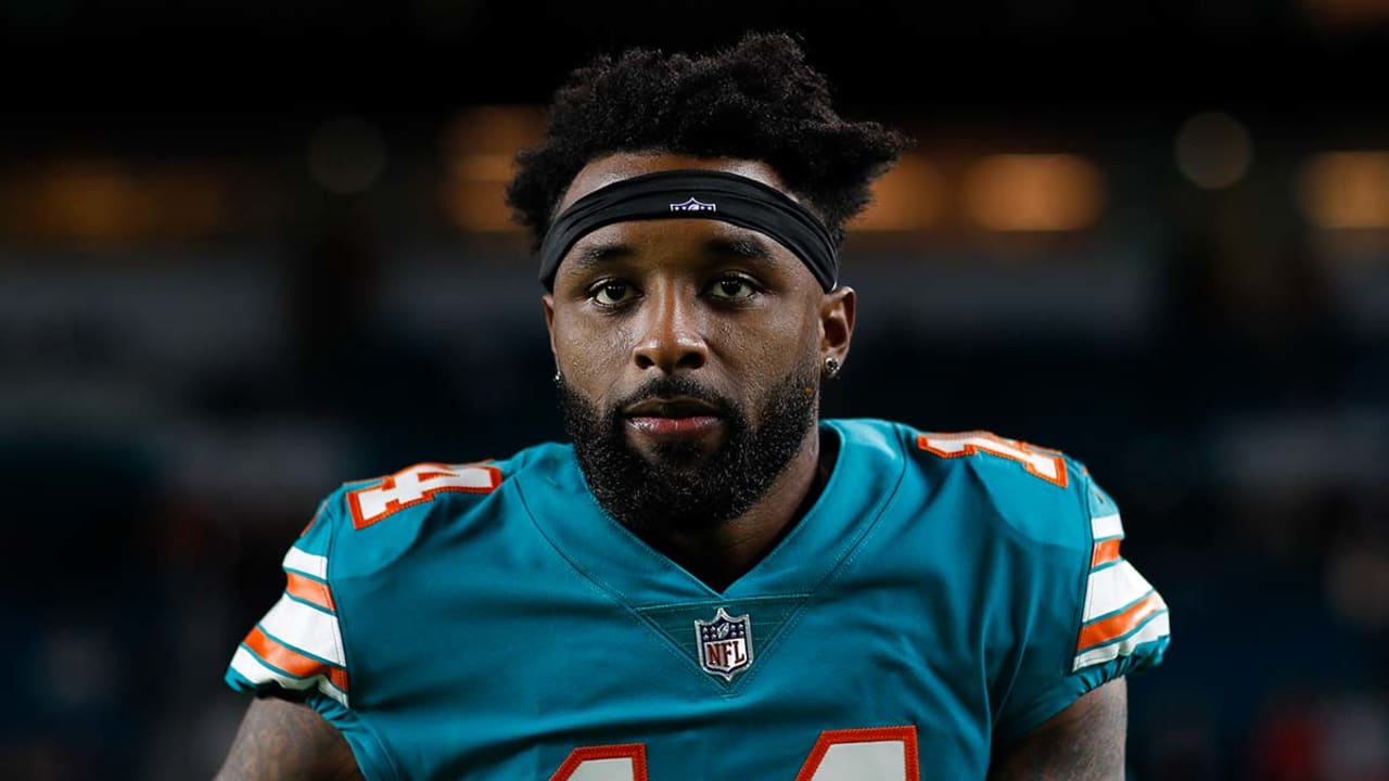 Browns WR Jarvis Landry signs five-year extension
