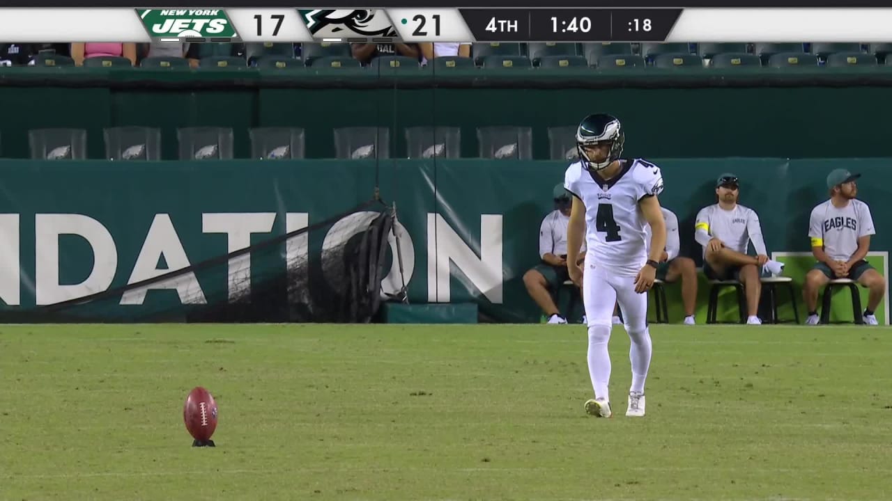 New York Jets running back Bam Knight finds an open lane for kick ...