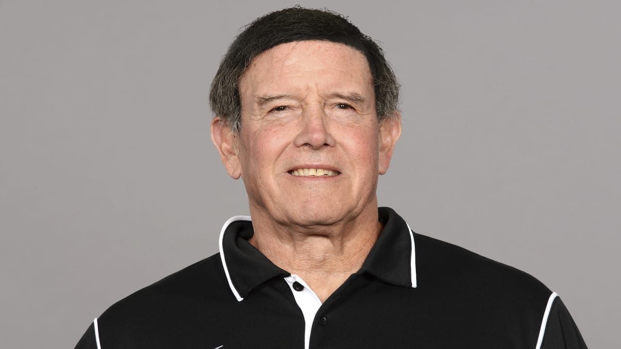 Lions hire Dom Capers as senior defensive assistant