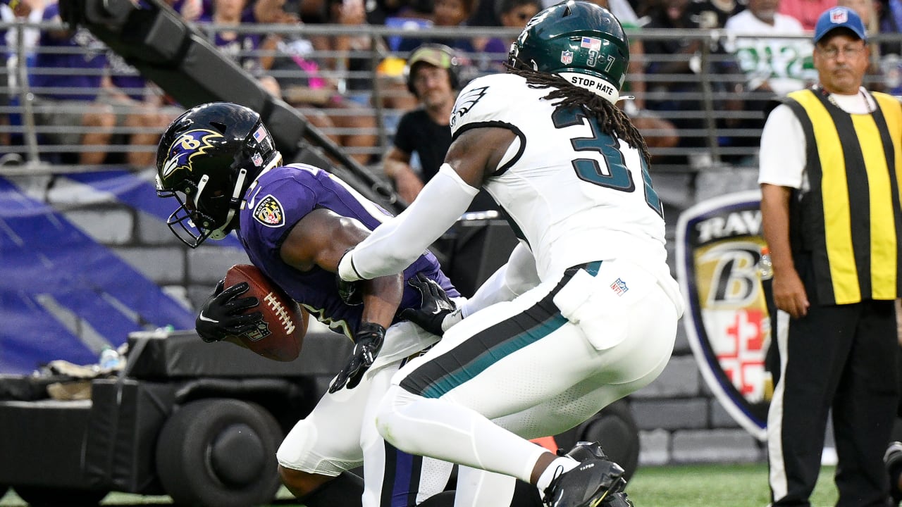 Baltimore Ravens wide receiver Devin Duvernay twists body to snag 7 ...