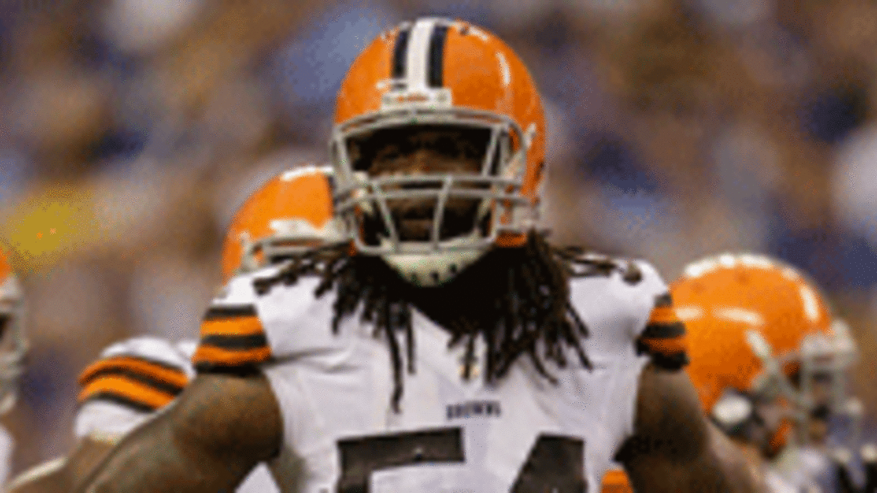 Cleveland Browns release pass rusher Quentin Groves