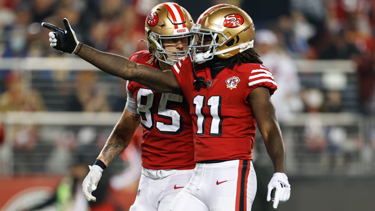 San Francisco 49ers wide receiver Brandon Aiyuk breaks through pair of ...