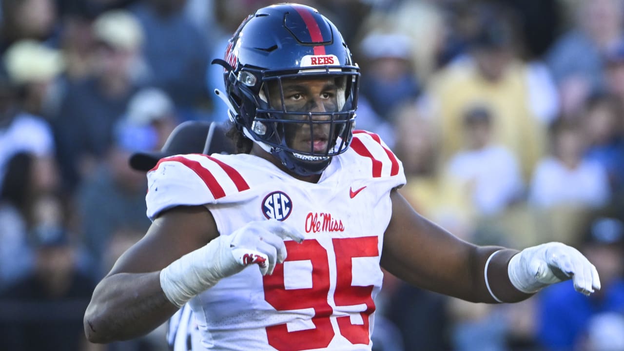 Baltimore Ravens select edge Tavius Robinson with No. 124 pick in 2023 ...