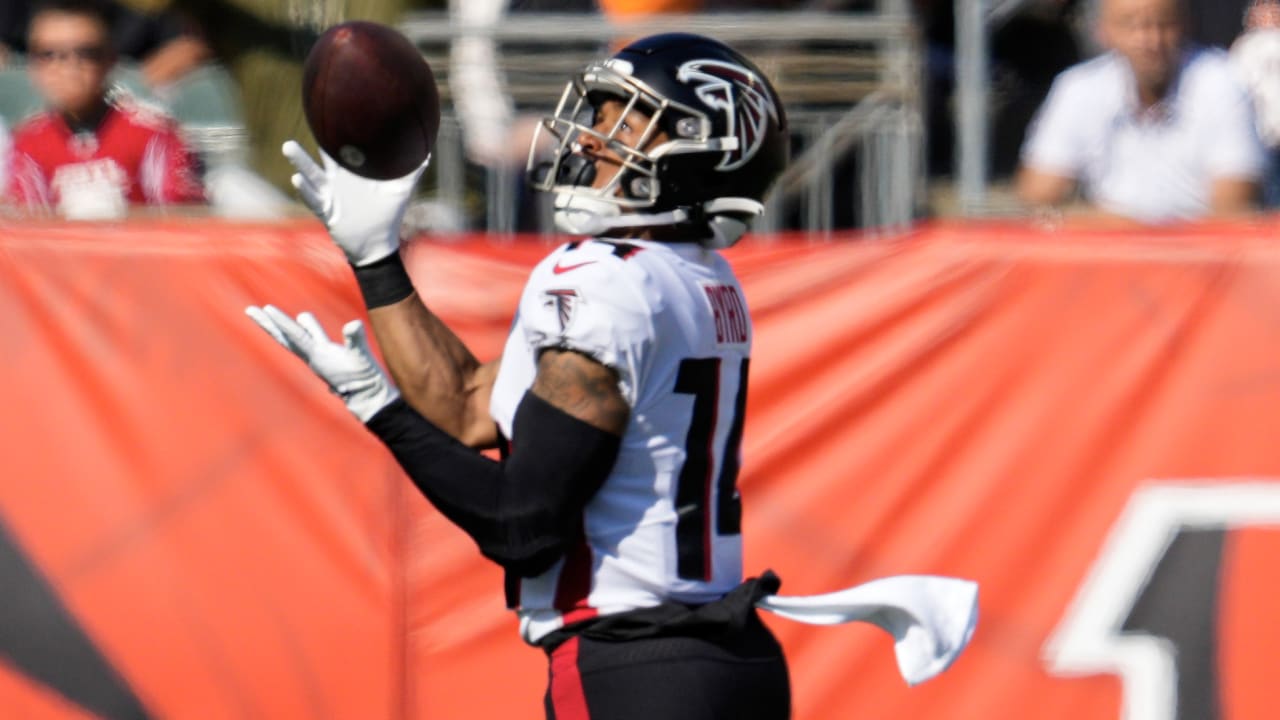 Can't-Miss Play: Atlanta Falcons wide receiver Damiere Byrd goes FLYING ...