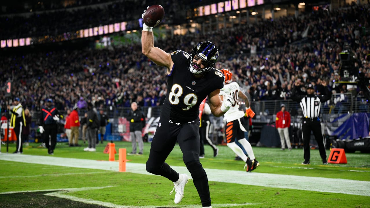 Baltimore Ravens tight end Mark Andrews somehow gets WIDE open in the ...