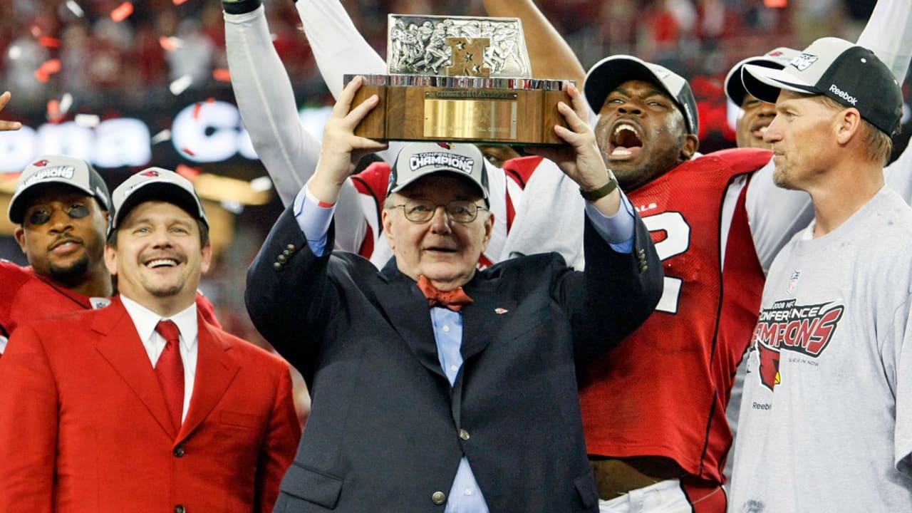 Bill Bidwill's unassuming life revolved around beloved Cardinals
