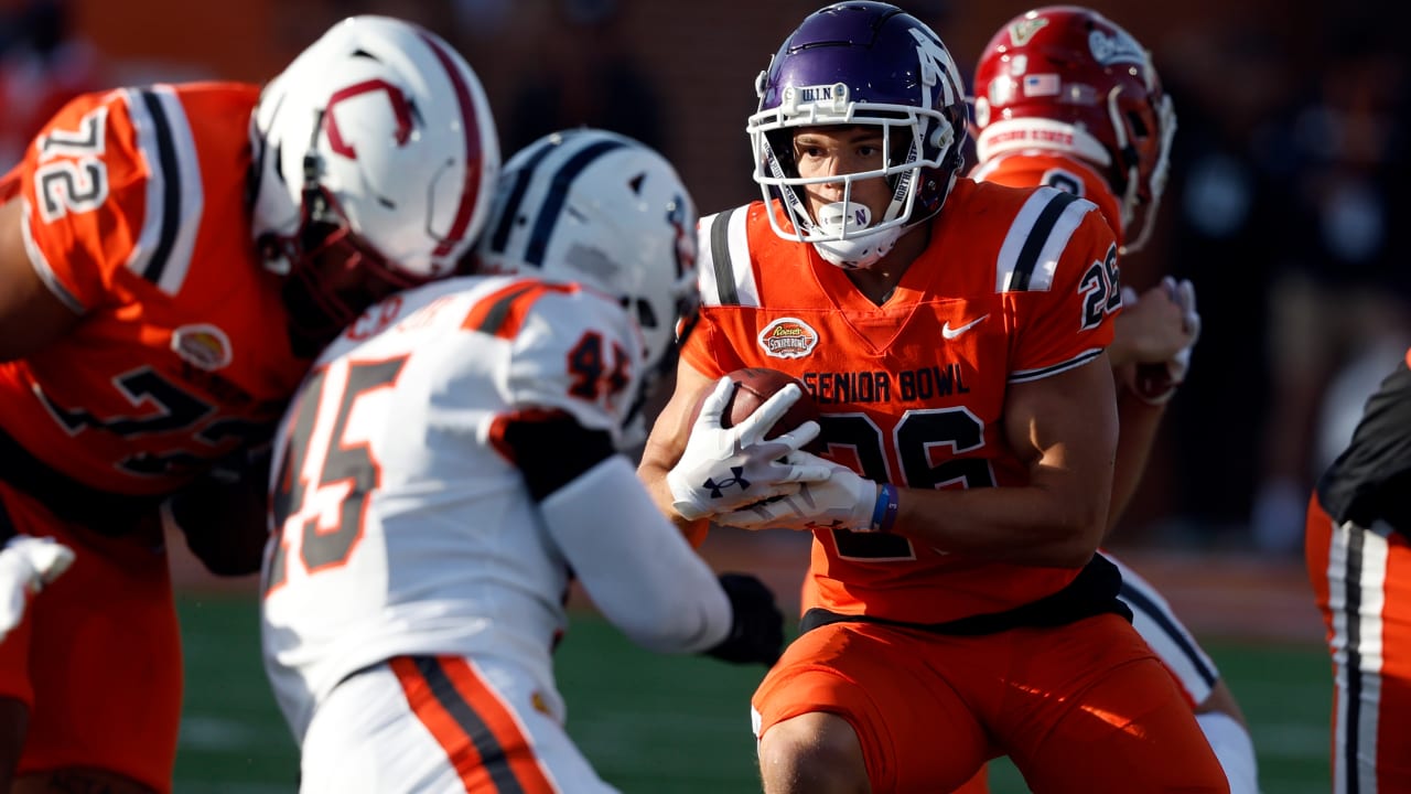Northwestern Wildcats running back Evan Hull turns on the jets for the ...