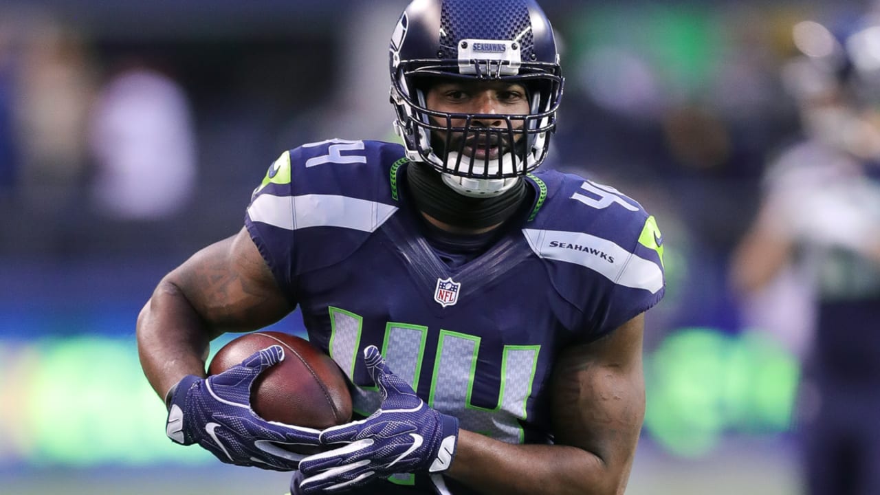 Marcel Reece re-signs with Seattle Seahawks