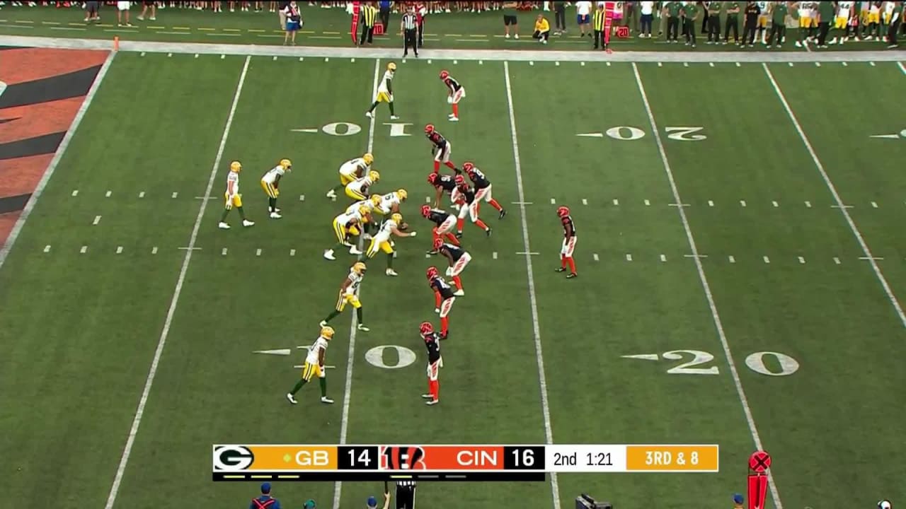 Green Bay Packers quarterback Sean Clifford's 19-yard dart to rookie WR ...