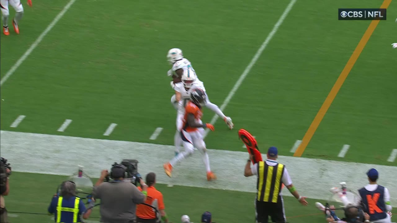 Miami Dolphins running back Raheem Mostert hopscotches his way to his ...