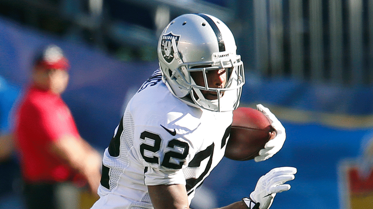 Raiders move Taiwan Jones back to running back